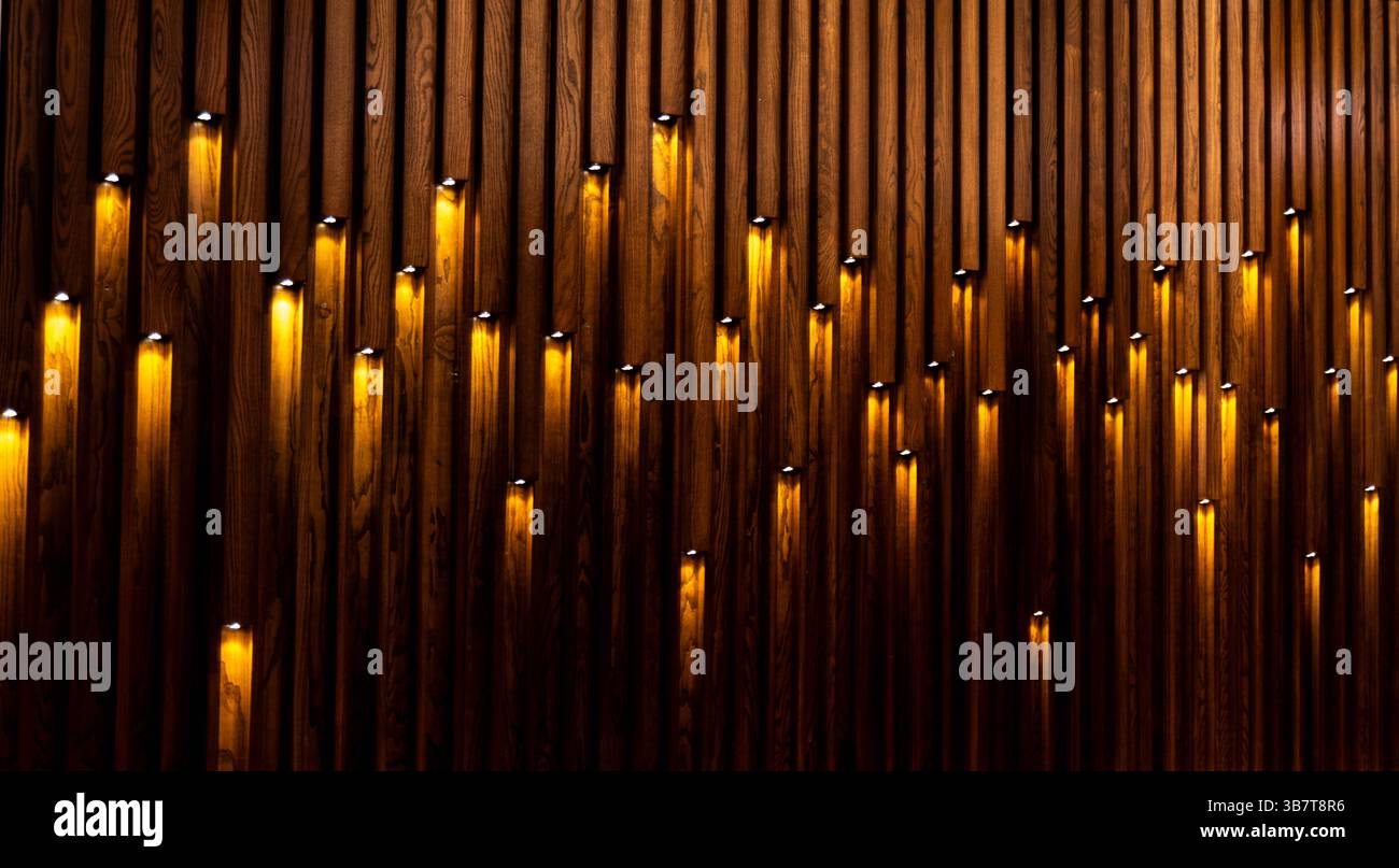 Vertical wood slats hi-res stock photography and images - Alamy