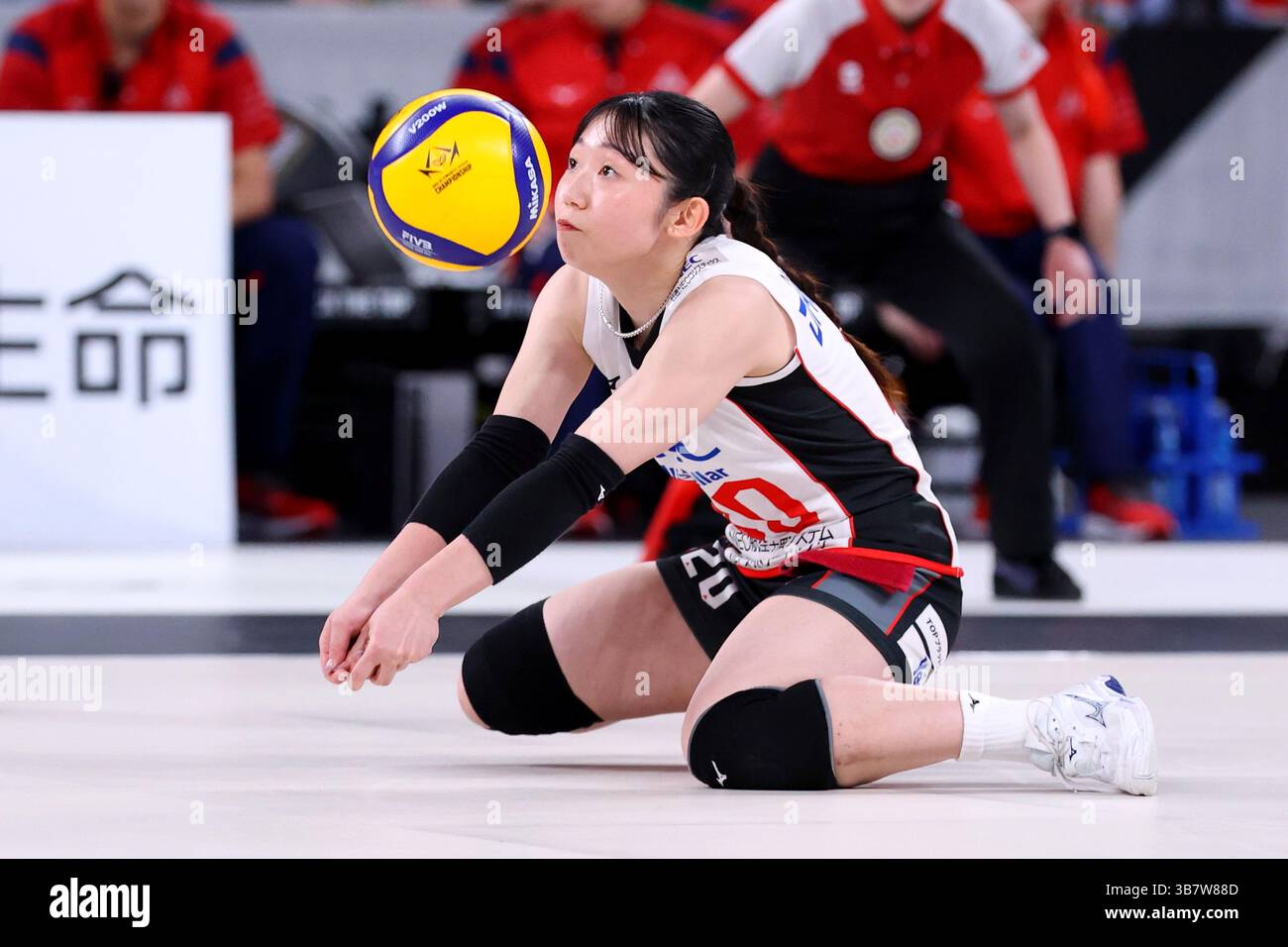 Sayaka Daikuzono (NEC), MAY 2, 2025 - Volleyball : 2024-25 SV.LEAGUE Women Championship Finals ...
