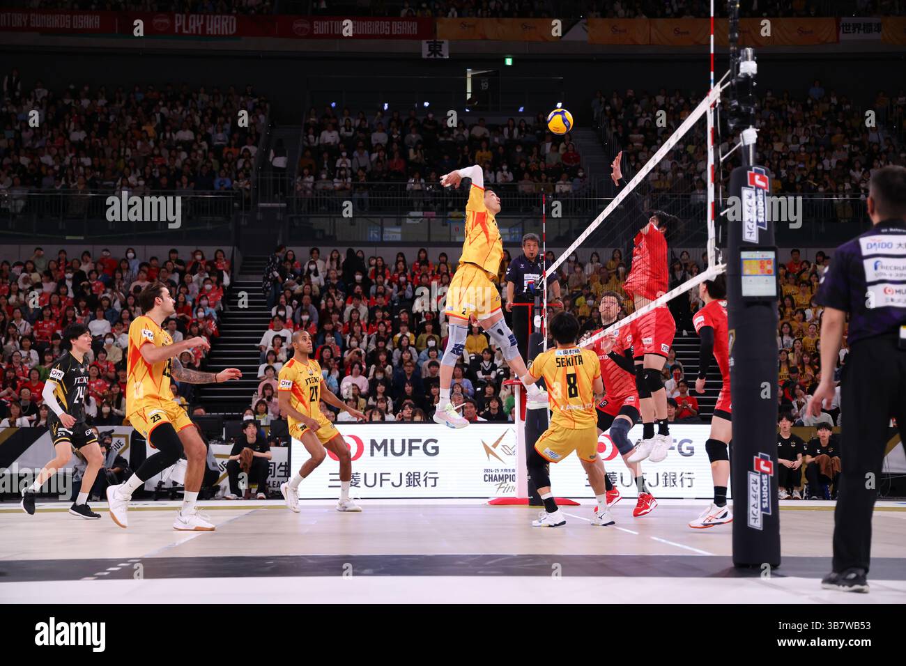 Tokyo, Japan. 3rd May, 2025. STINGSJtekt Stings Aichi team group ...