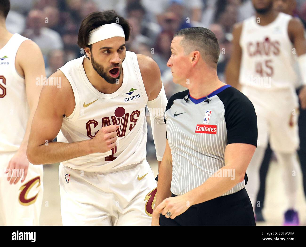 Nba may 2025 pacers cavaliers hi-res stock photography and images - Alamy