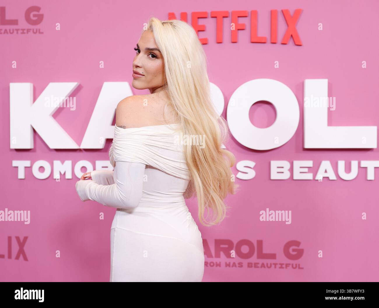 New York, United States. 06th May, 2025. Elena Rose arrives on the red ...