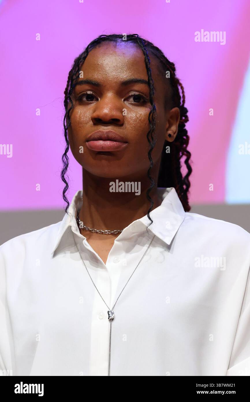 Dimaro Jessica (Sunshine Rabbits), MAY 4, 2025 - Basketball : W LEAGUE ...