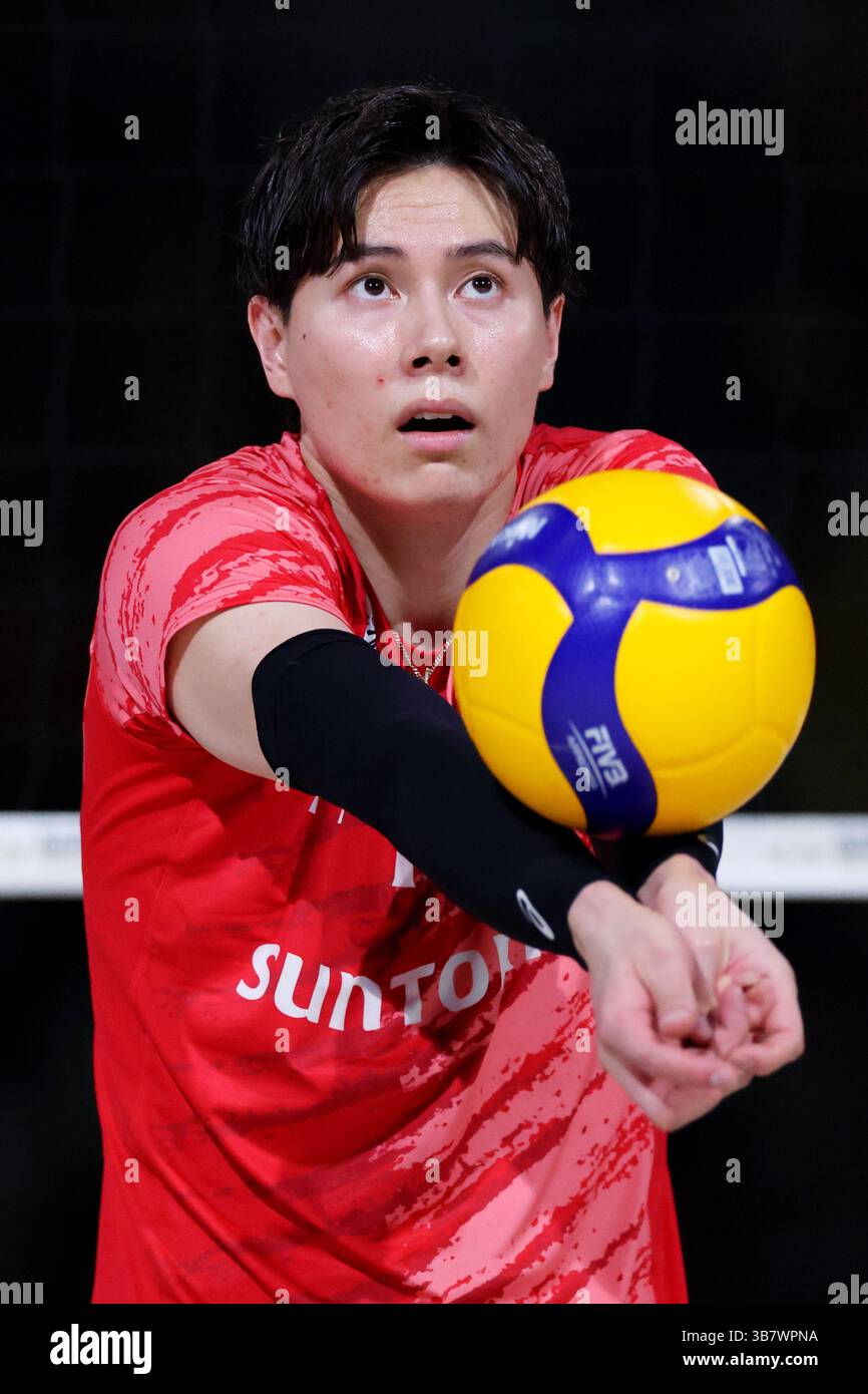 Chiba, Japan. 5th May, 2025. Ran Takahashi () Volleyball : 2024-25 SV.LEAGUE Men Championship ...
