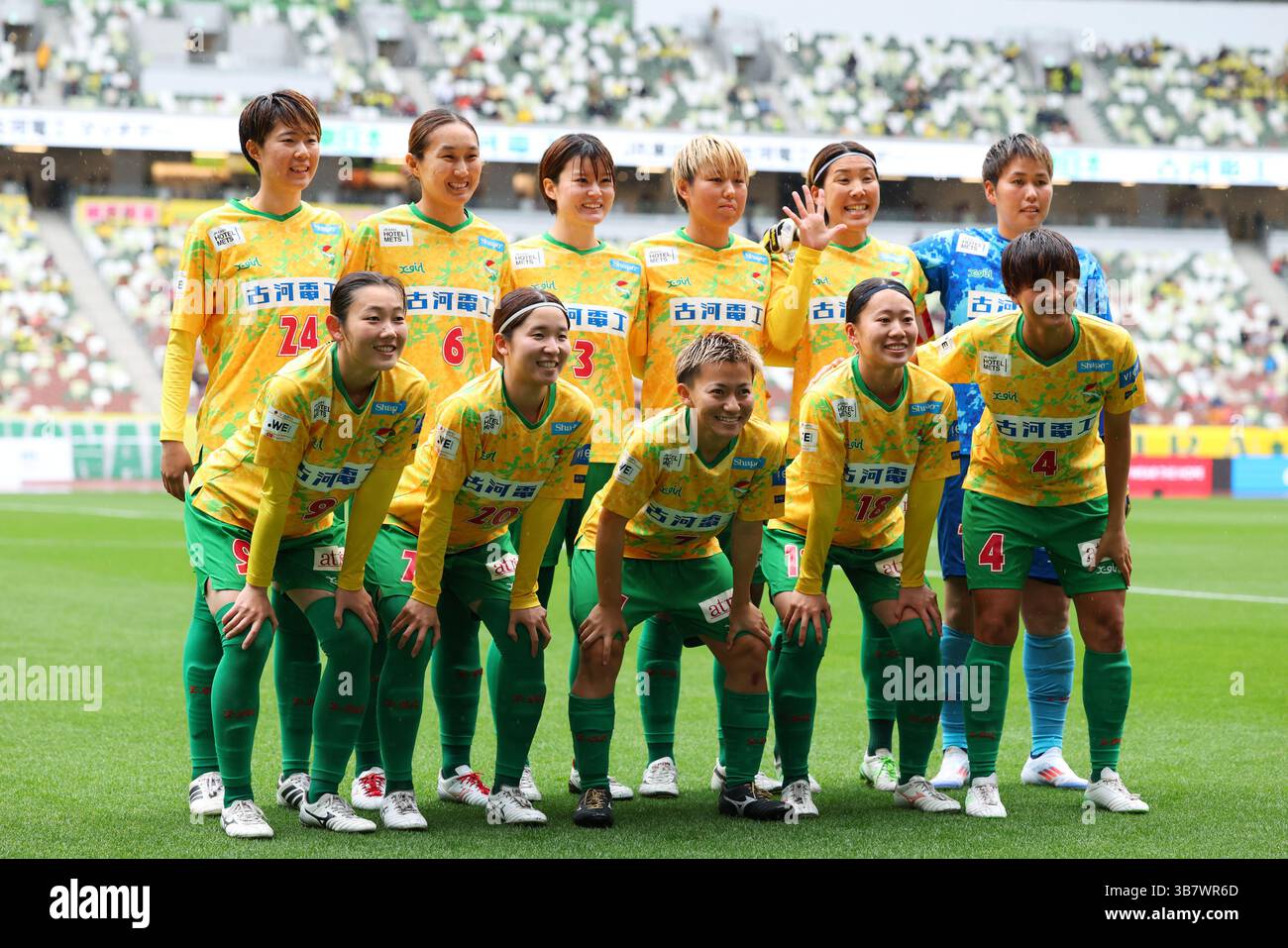 Tokyo, Japan. 6th May, 2025. JEF United Ichihara Chiba Ladies team ...