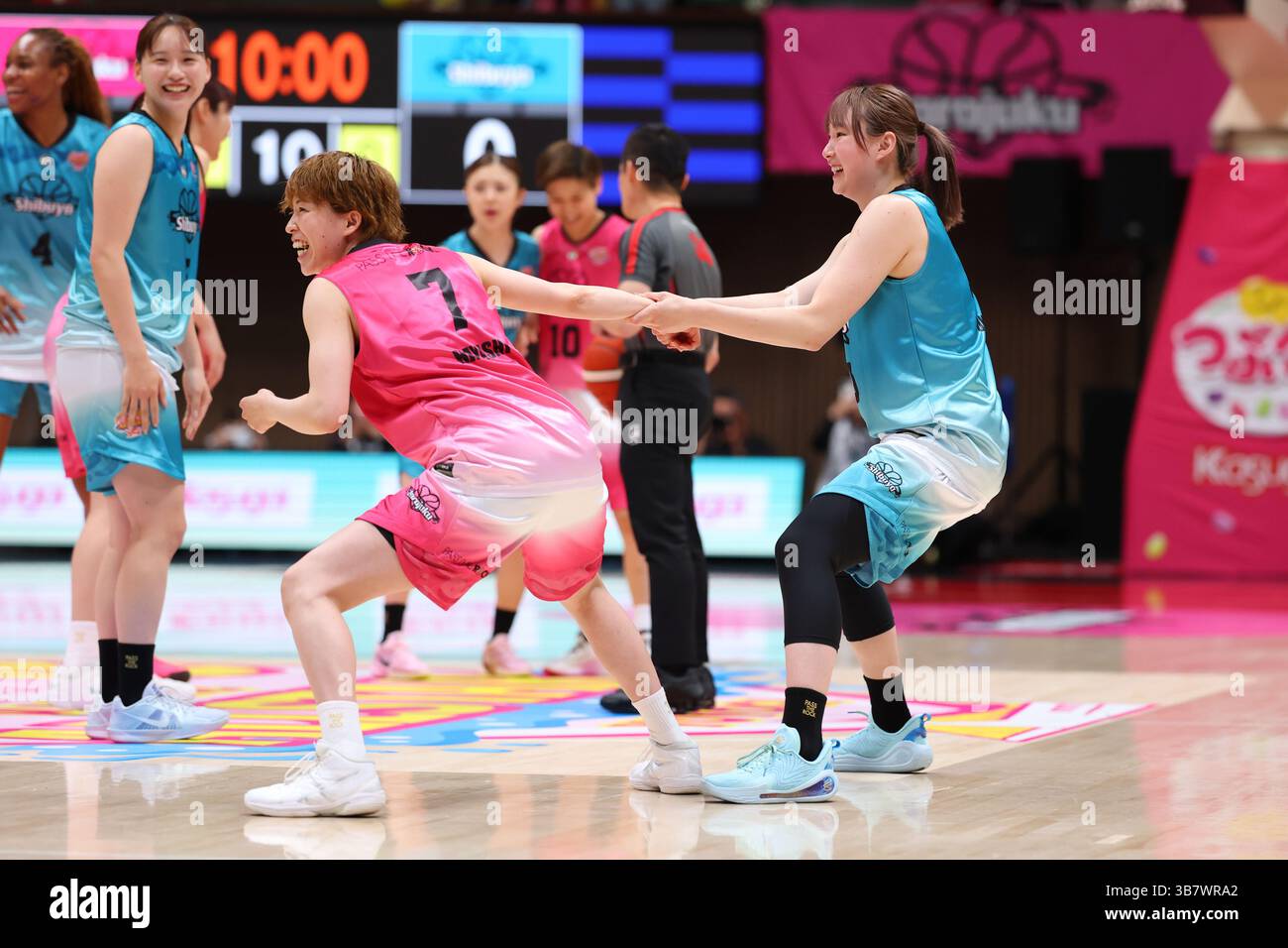 Tokyo, Japan. 6th May, 2025. (L-R) Saki Hayashi (Harajuku), Ririka Okuyama (Shibuya) Basketball ...