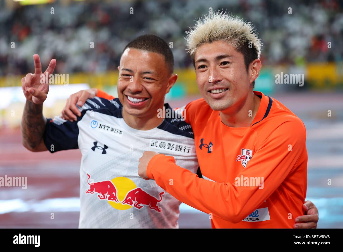 Tokyo, Japan. 6th May, 2025. (L to R) Caprini, Yuta Toyokawa (Ardija) Football/Soccer : 2025 J2 ...
