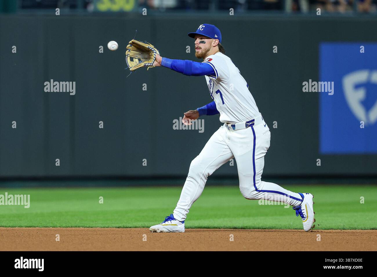 May 6, 2025: Kansas City Royals shortstop Bobby Witt Jr. (7) catches a ...