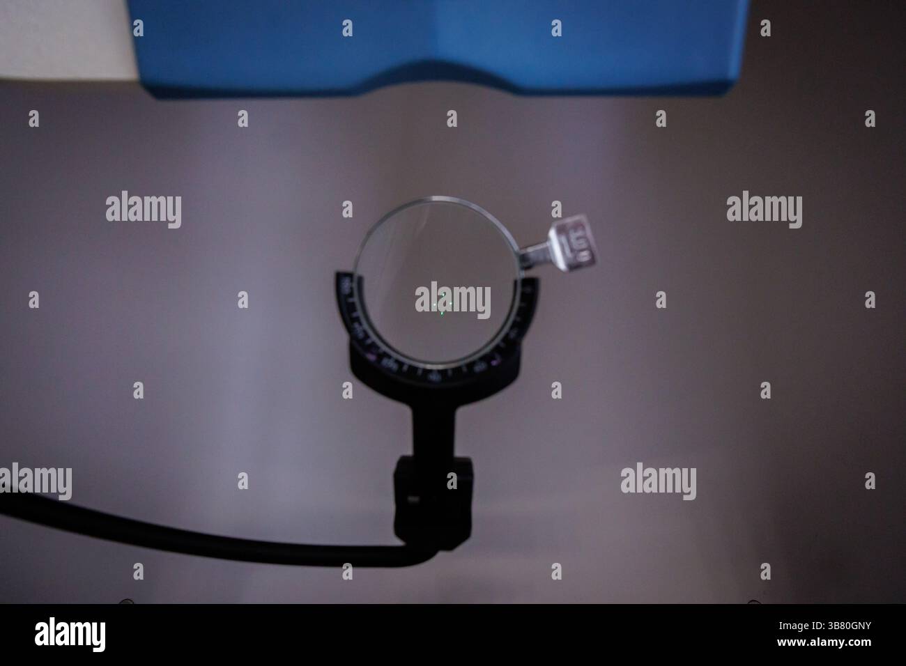 23 May 2024, Bavaria, Erlangen: View through a dioptric lens in the ...