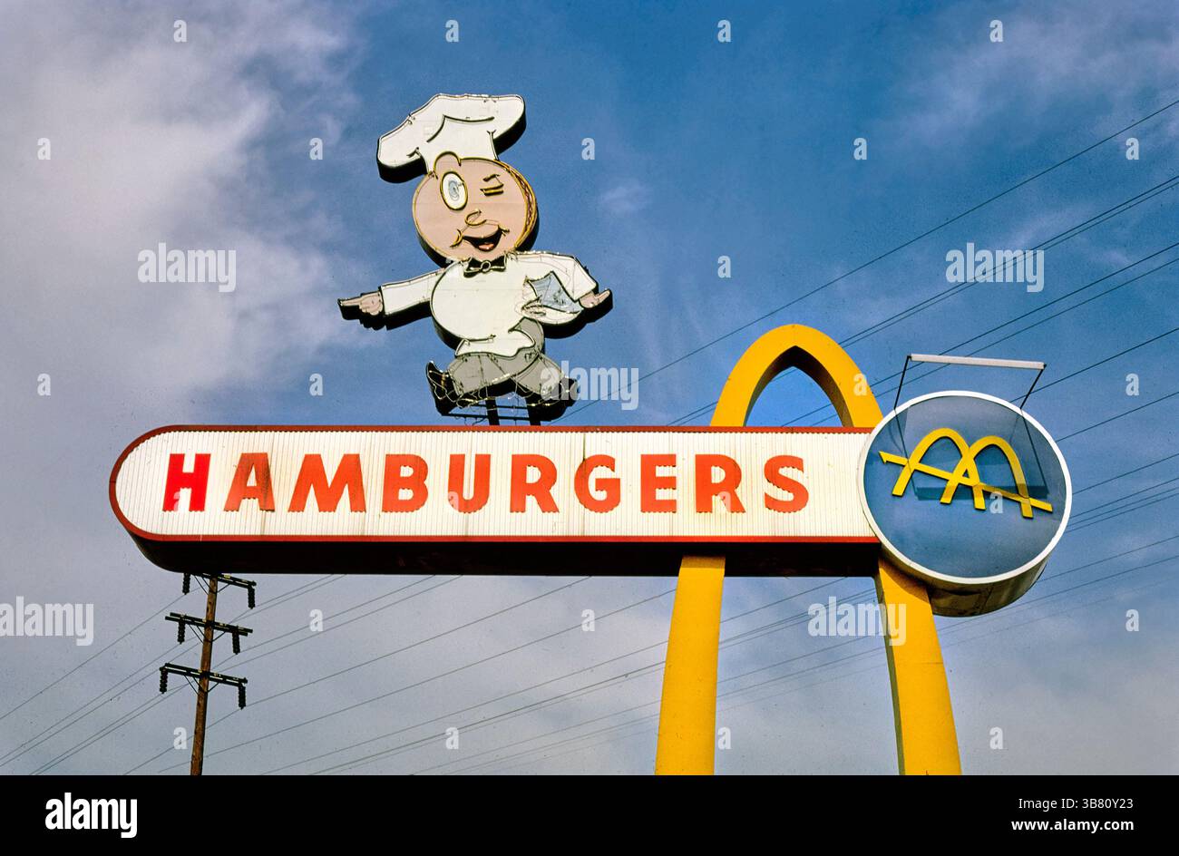 Vintage mcdonalds sign hi-res stock photography and images - Alamy