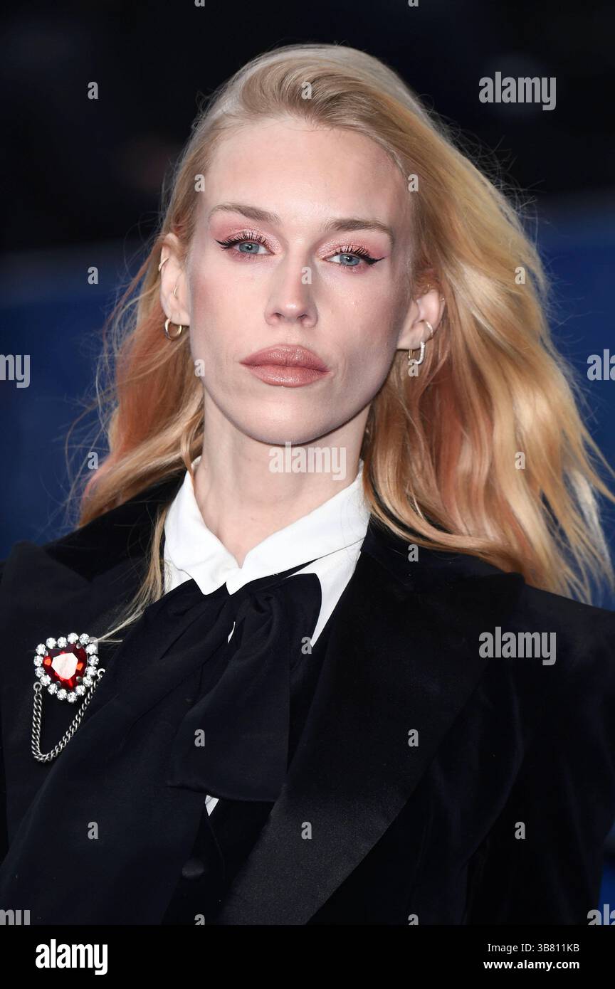 Lady Mary Charteris bei der Premiere des Dokumentarfilms Ocean with ...