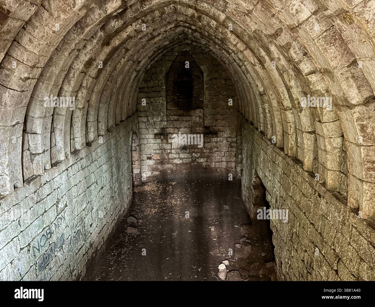 Yester Castle Ruin. Haunted Goblin castle spooky haunted stone ...