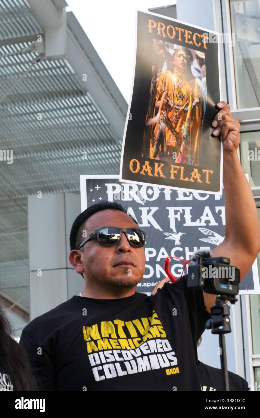 Apache Stronghold holds a march and prayer vigil in for the Oak Flat ...