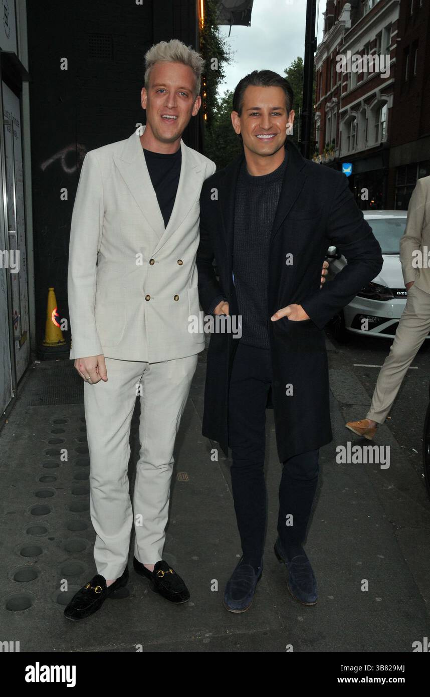 Gareth Locke and Ollie Locke at the Oscar's Book Prize 2025 sponsored ...