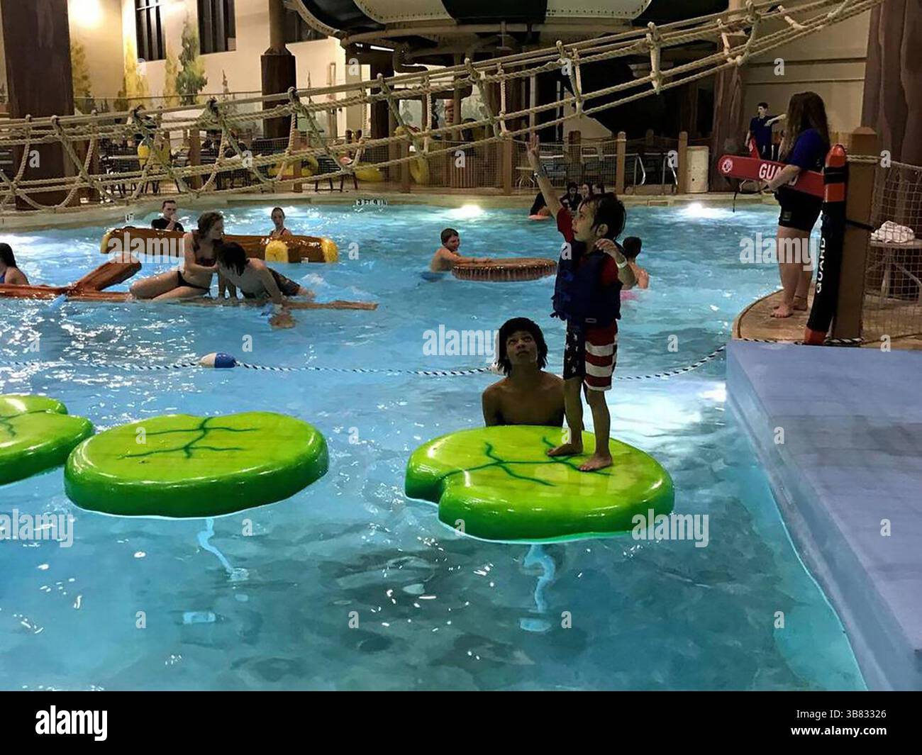 The great wolf lodge hi-res stock photography and images - Alamy