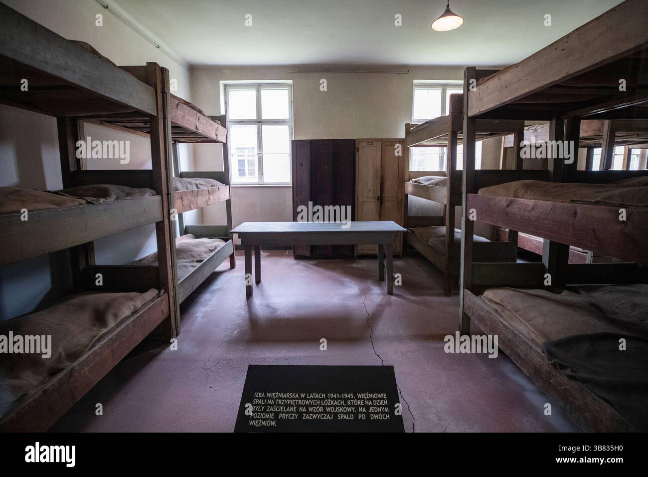 (250507) -- KRAKOW, May 7, 2025 (Xinhua) -- This photo taken on May 6 ...