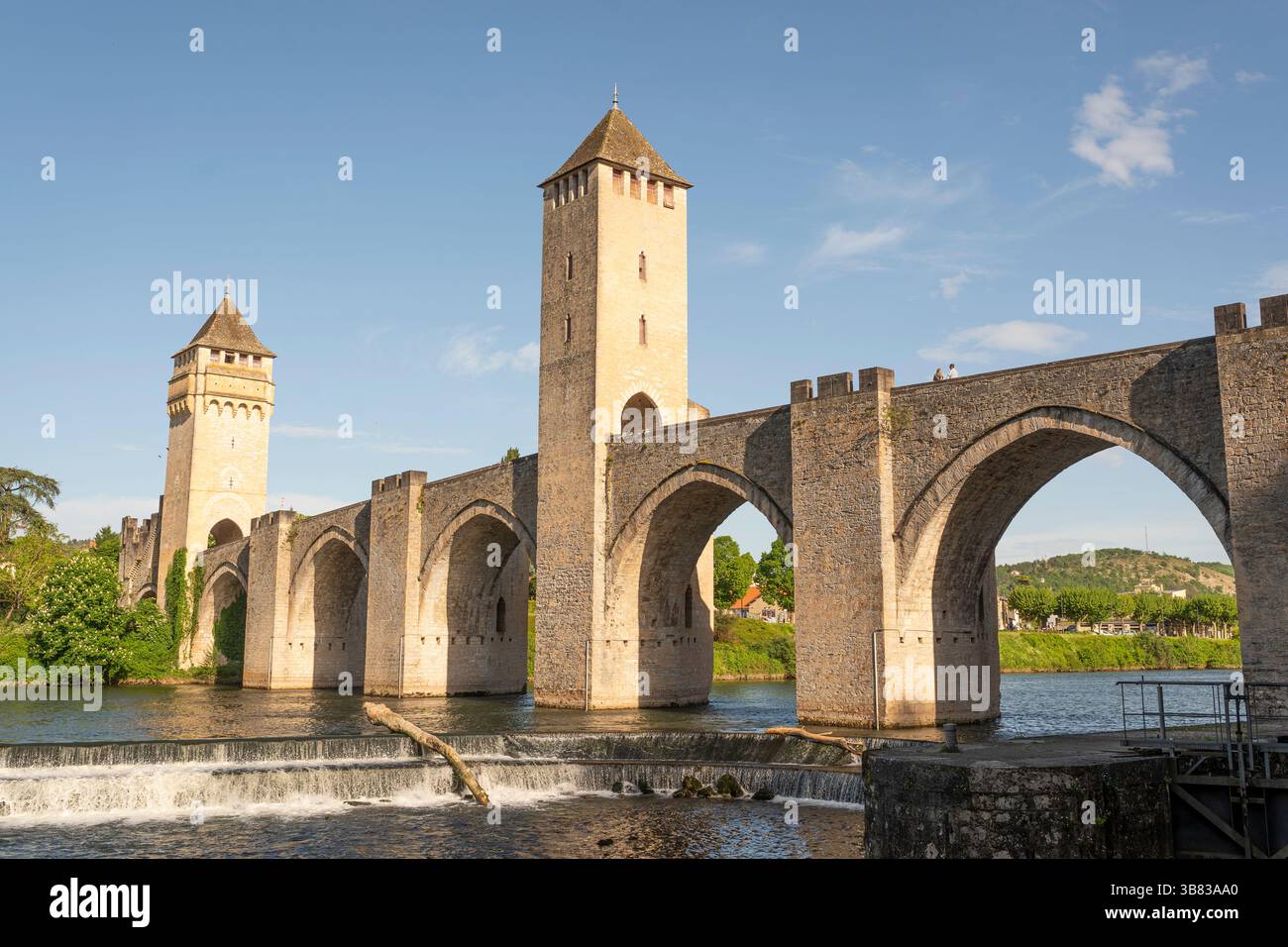 Pont Valentré or Valentré Bridge is a 14th-century six-span fortified ...