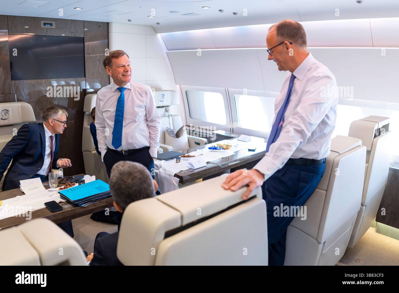 Johann Wadephul CDU, Bundesaussenminister, und Friedrich Merz CDU ...