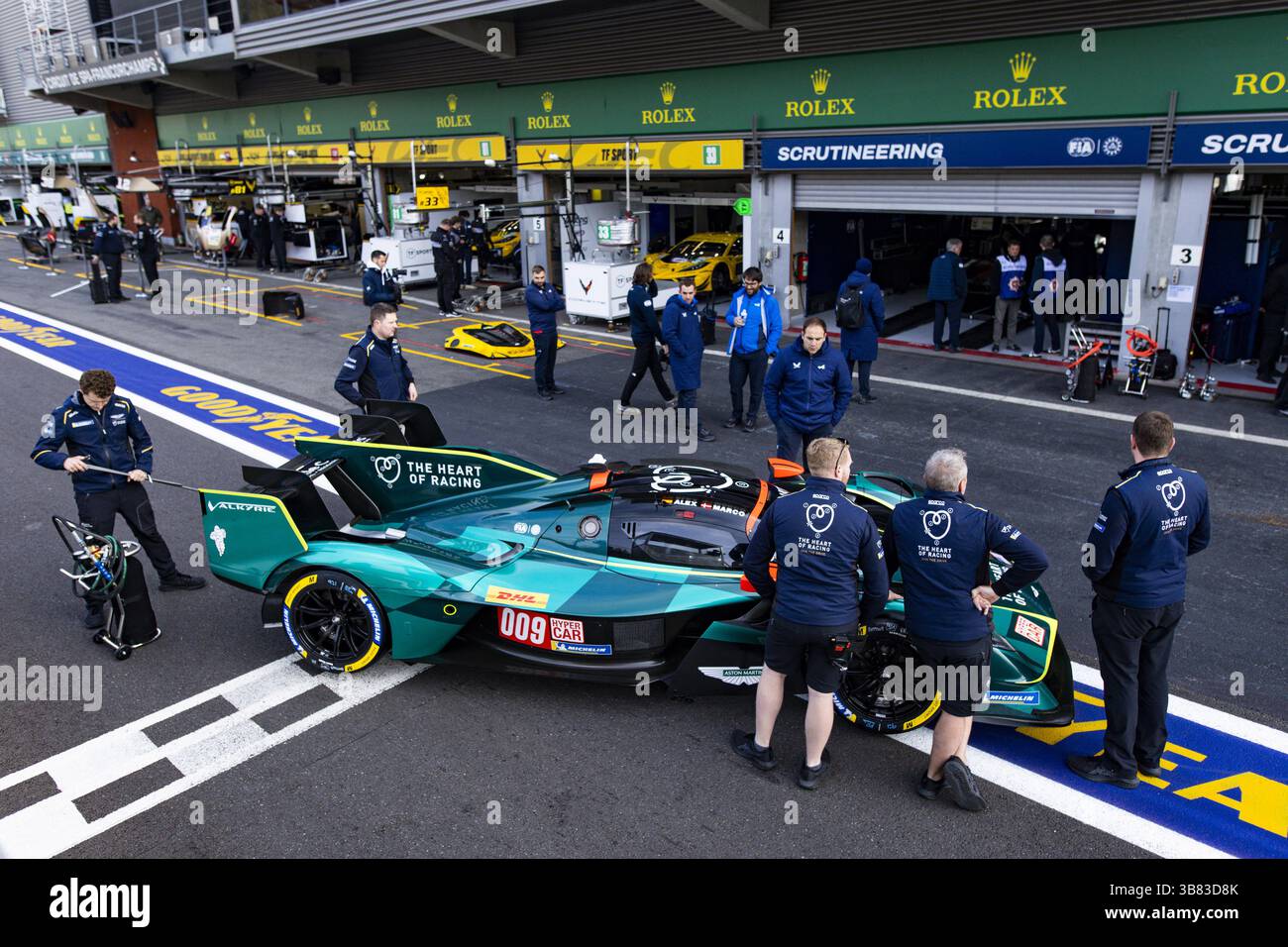 009 RIBERAS Alex (spa), SORENSEN Marco (dnk), Aston Martin THOR Team, Aston Martin Valkyrie #009 ...