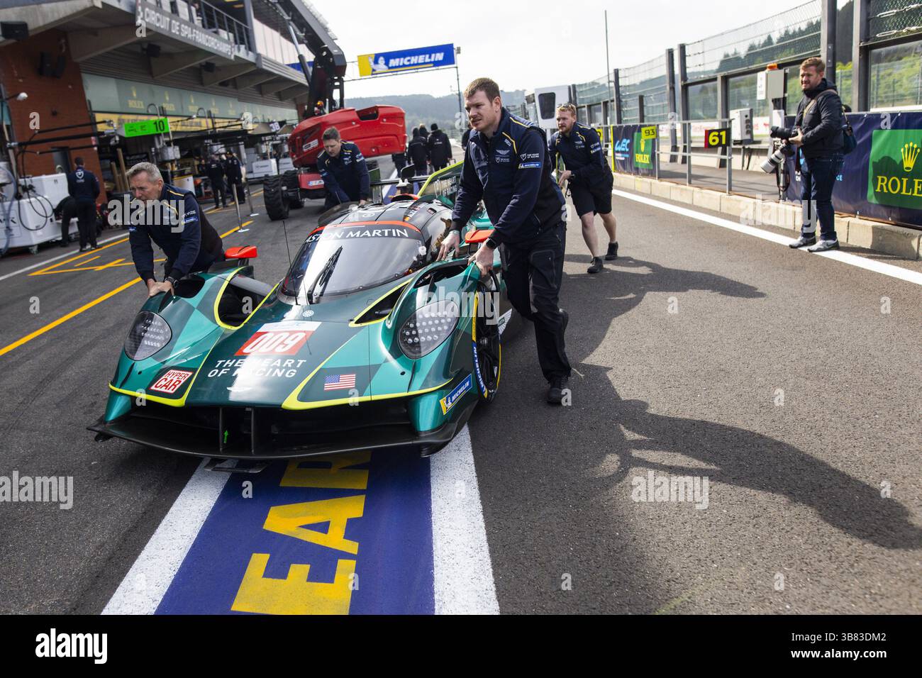 009 RIBERAS Alex (spa), SORENSEN Marco (dnk), Aston Martin THOR Team, Aston Martin Valkyrie #009 ...