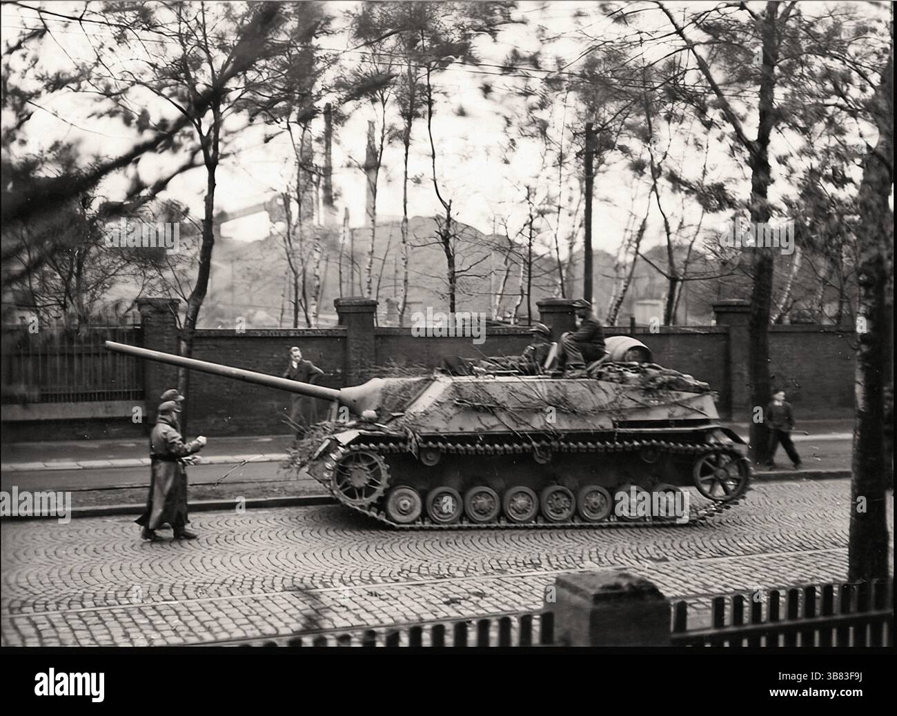 German tank destroyer Jagdpanzer IV - 70 (V) from the 116th Panzer ...