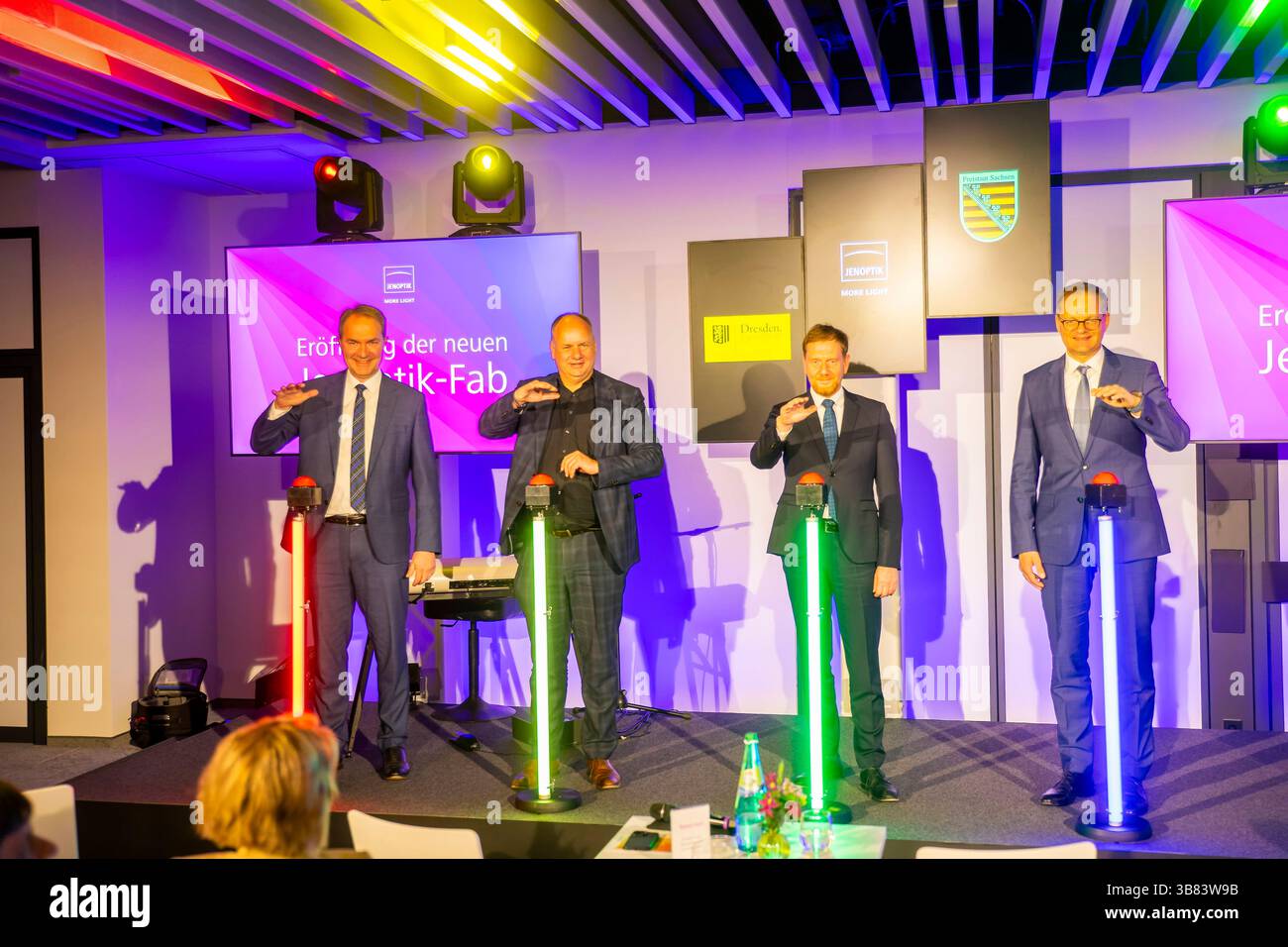 Neue Jenoptik Fabrik in Dresden Die Dresdner Fabrik ist die modernste ...