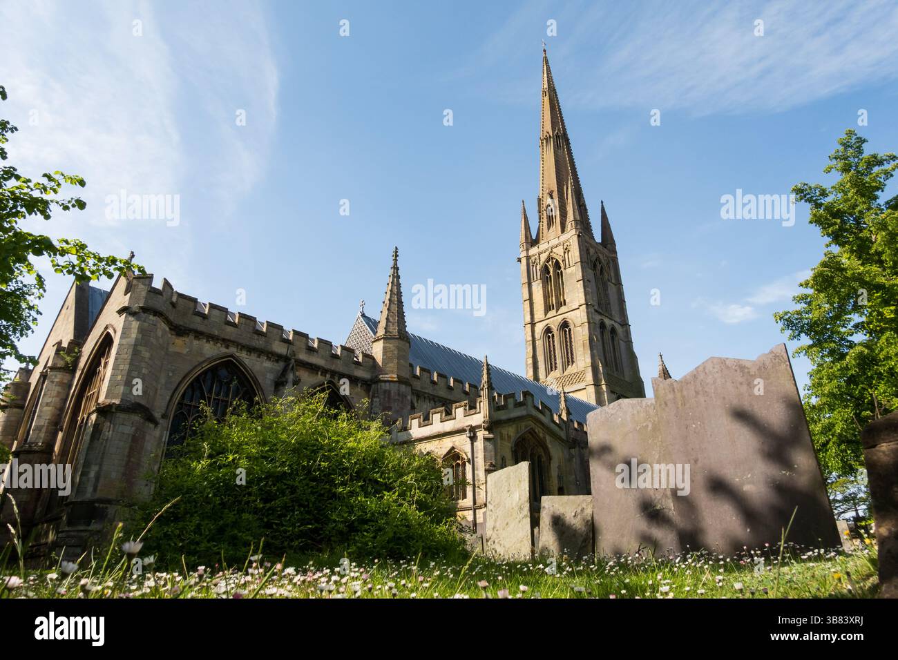 Medieval parish church uk hi-res stock photography and images - Alamy