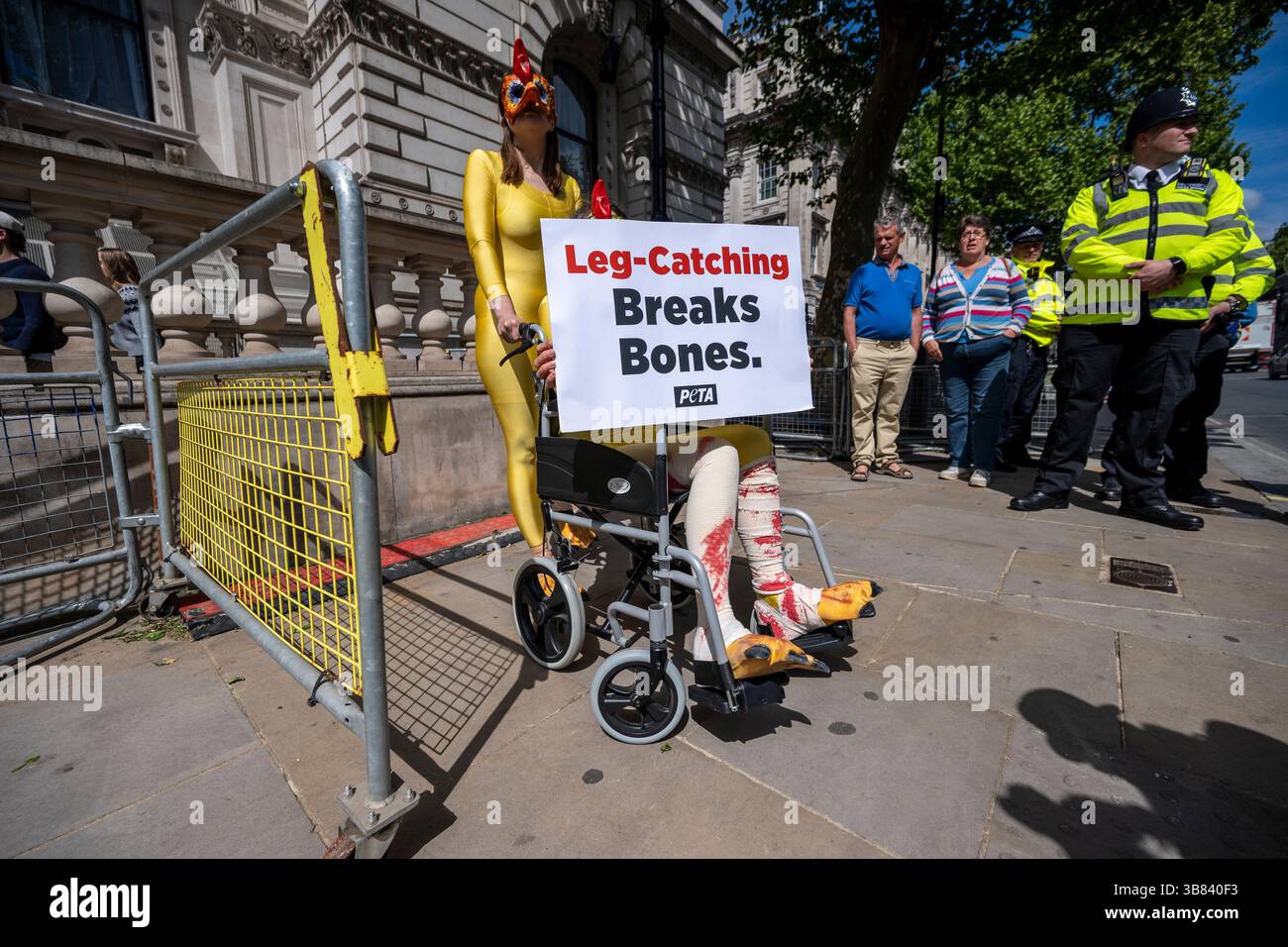 Welfare protest signs hi-res stock photography and images - Alamy