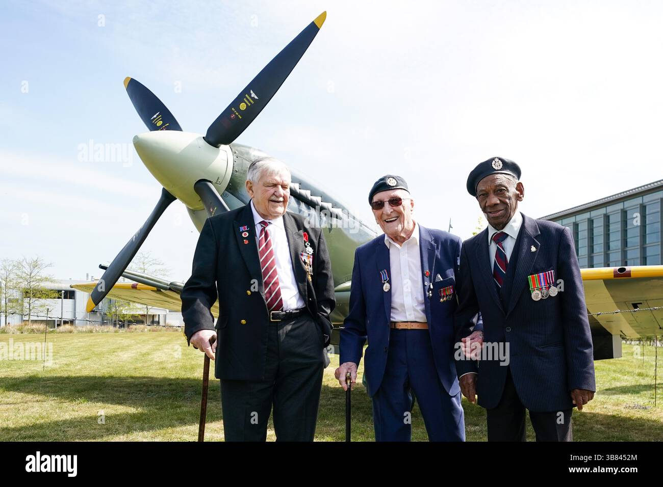 Veterans (L-R) Arthur Oborne, 101, Ron Gumbley, 100, and Prince Albert ...