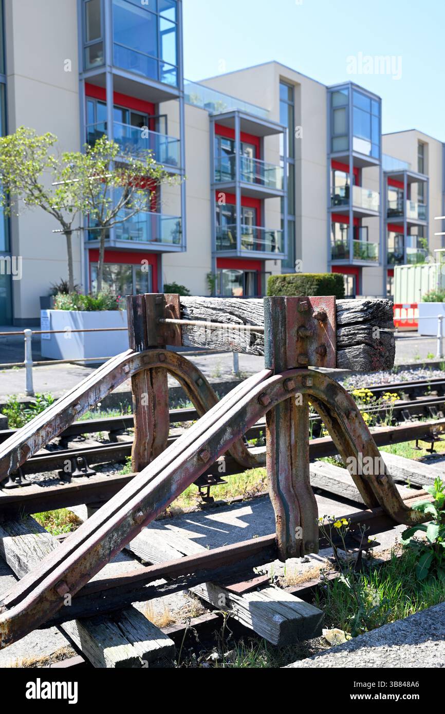 Trains buffers hi-res stock photography and images - Alamy