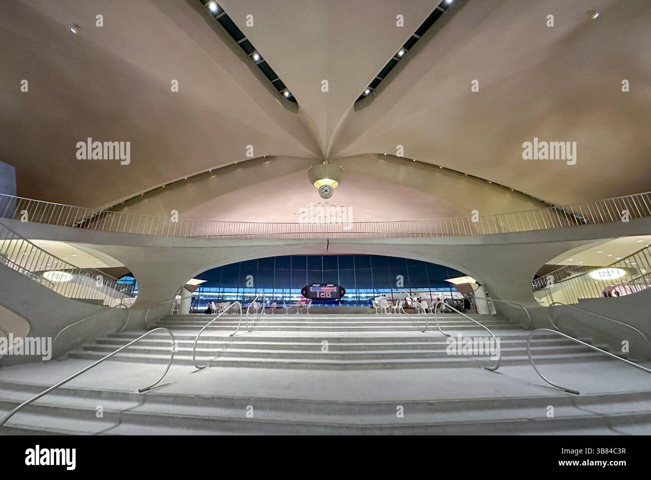 The TWA Hotel at JFK International Airport Terminal 5 in Flushing ...