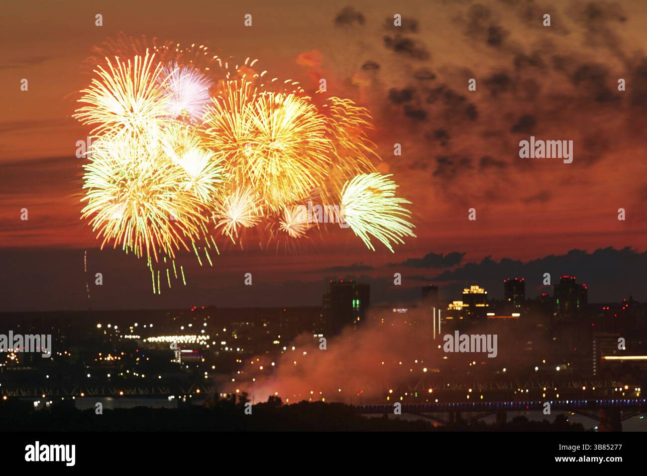 Fireworks on city hi-res stock photography and images - Alamy