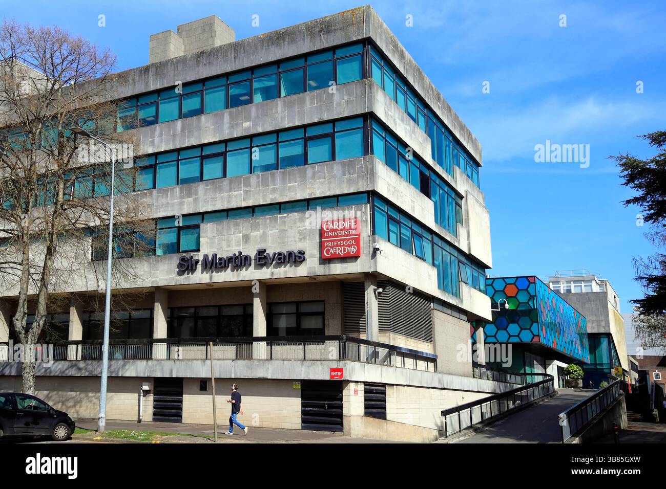 Cardiff University, Sir Martin Evans building - School of Biosciences ...