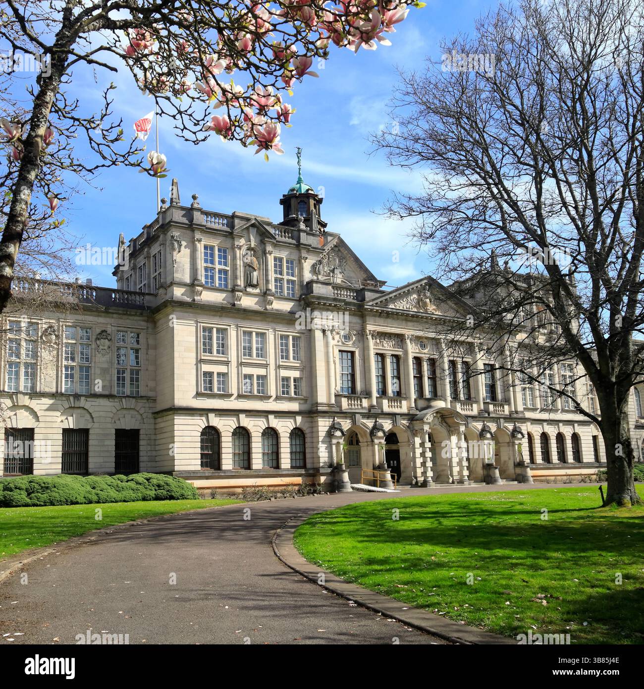Cardiff University main building, Cathays Park, Cardiff, South Wales ...