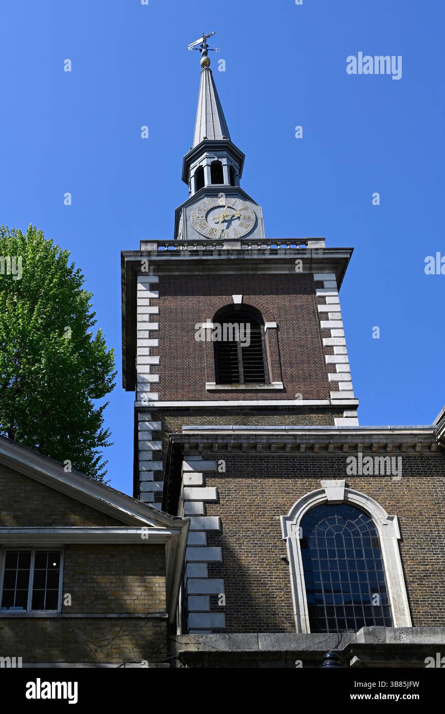 LONDON, UK - APRIL 29, 2025: The steeple tower of St James's Piccadilly ...