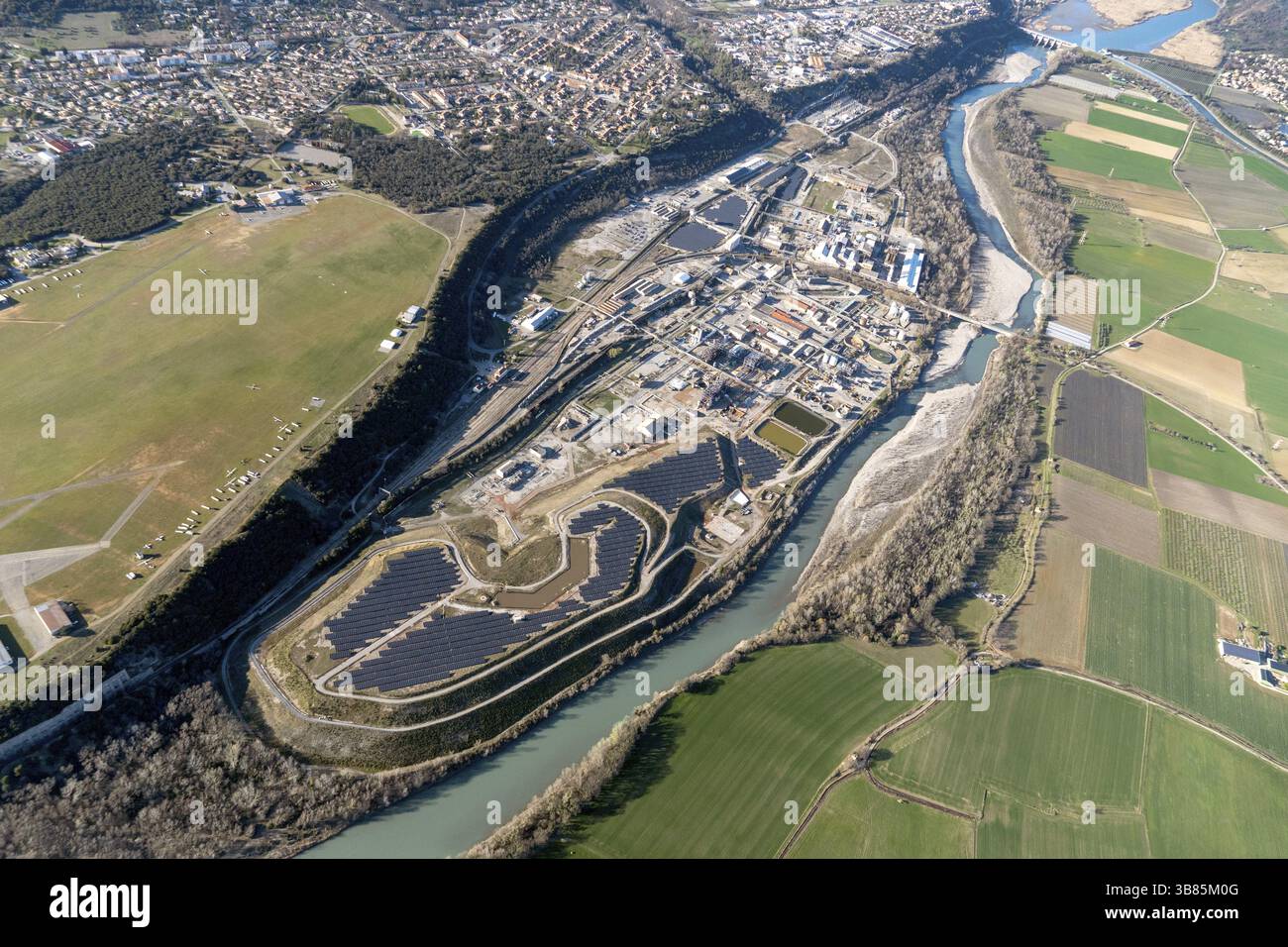 Aerial view, plant, chemical, chemical plant, chlorinated solvents ...