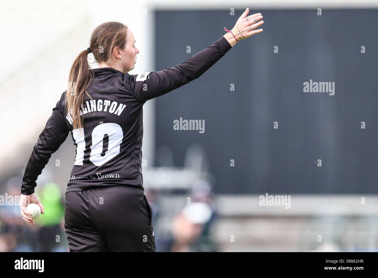 Birmingham, UK. 07th May, 2025. #10, Amanda-Jade Wellington of Somerset gives instructions to ...