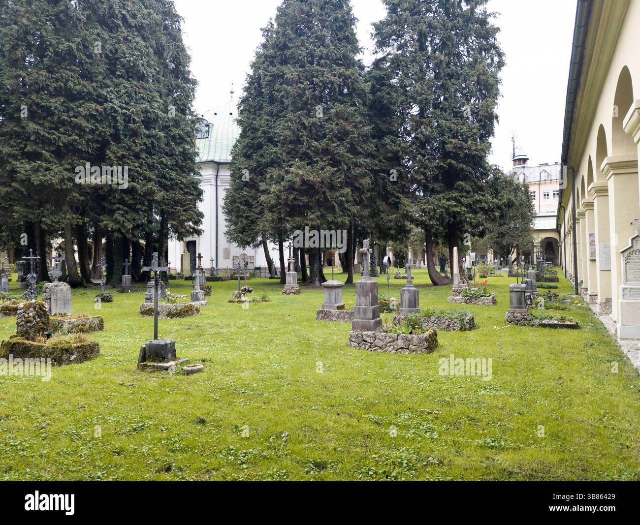 Salzburg - St.Sebastian Friedhof Historischer Friedhof auf dem sich das ...