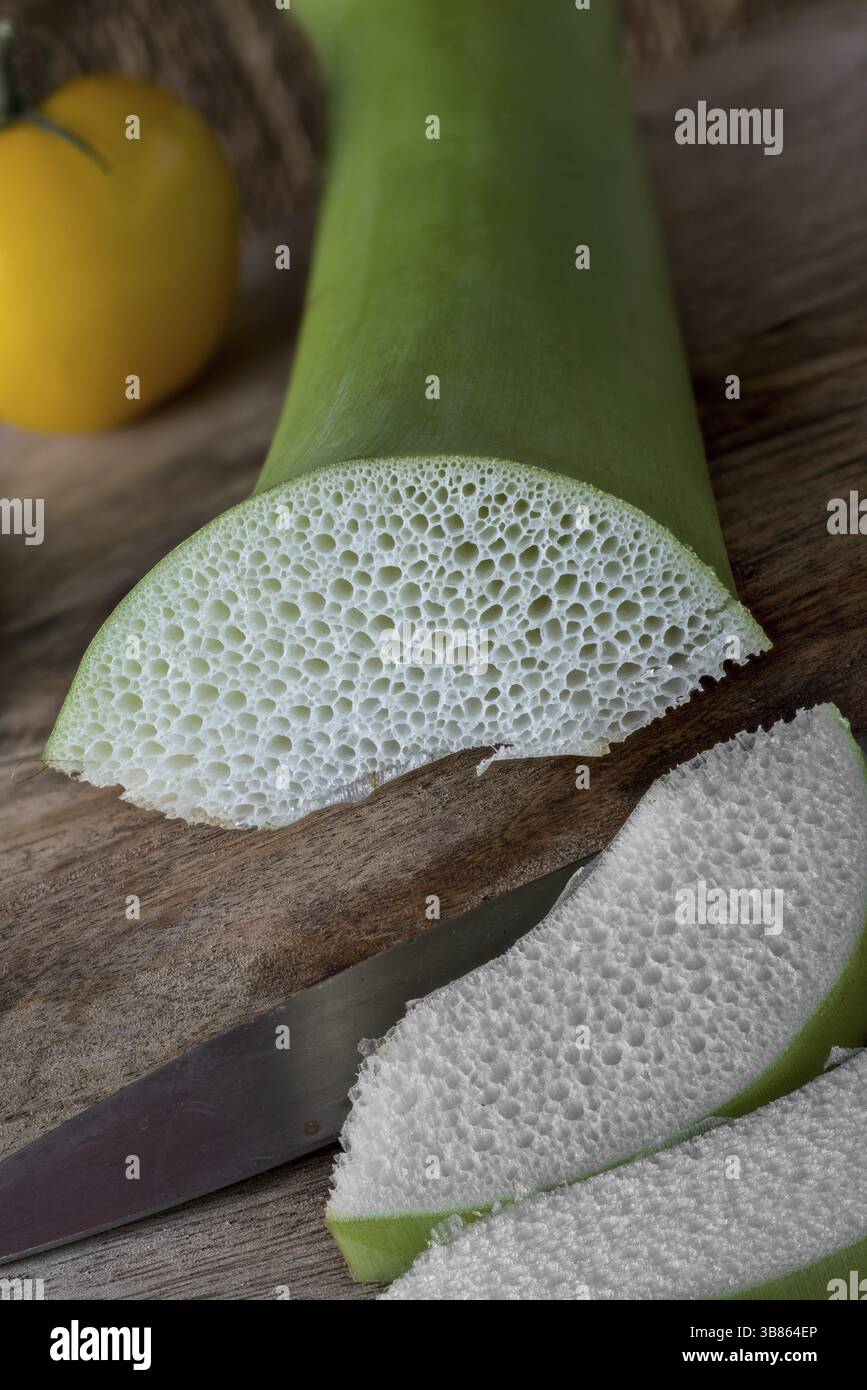 Calcium oxalate hi-res stock photography and images - Alamy