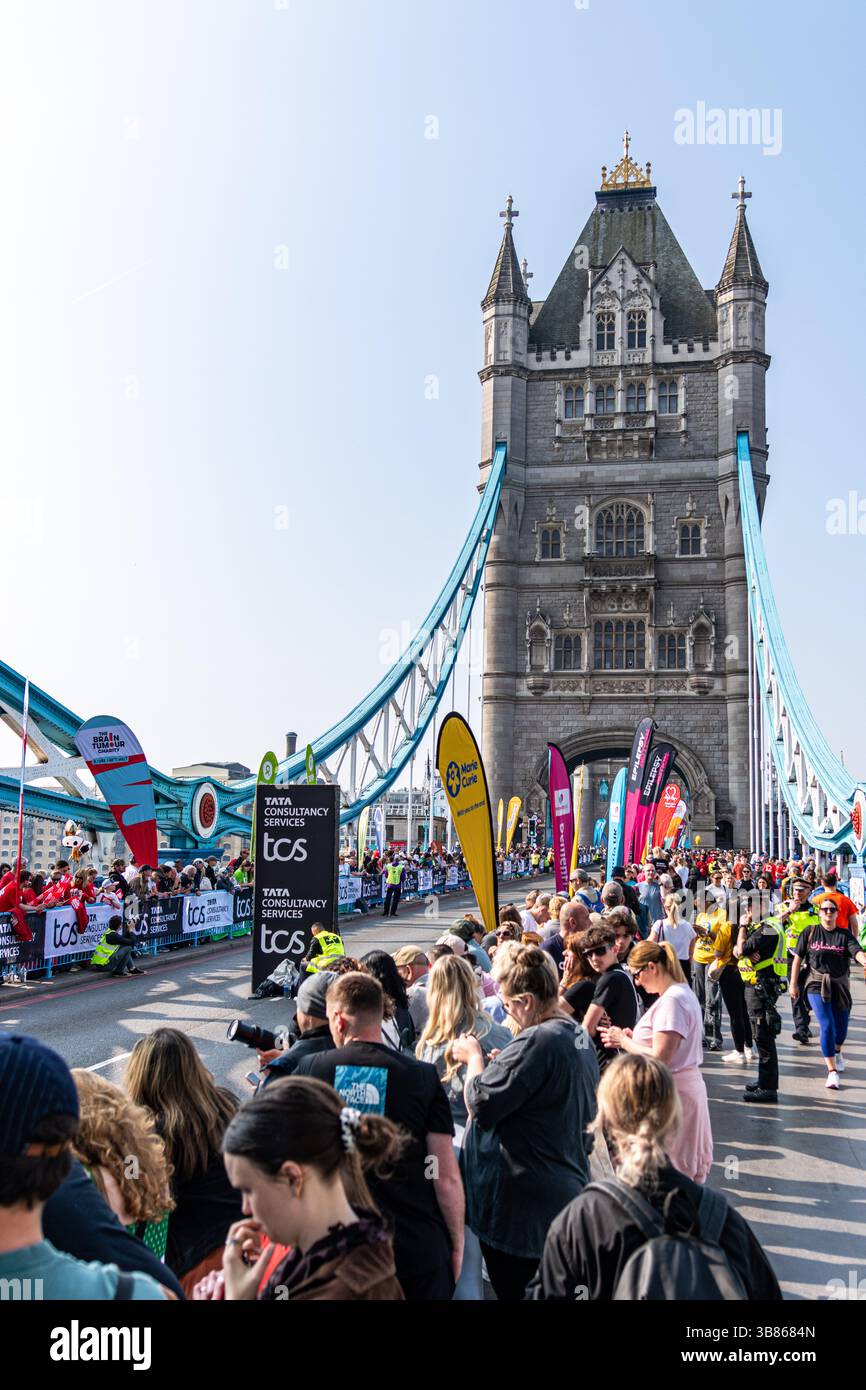 Spectators watching and supporting runners at the London Marathon 2025 ...