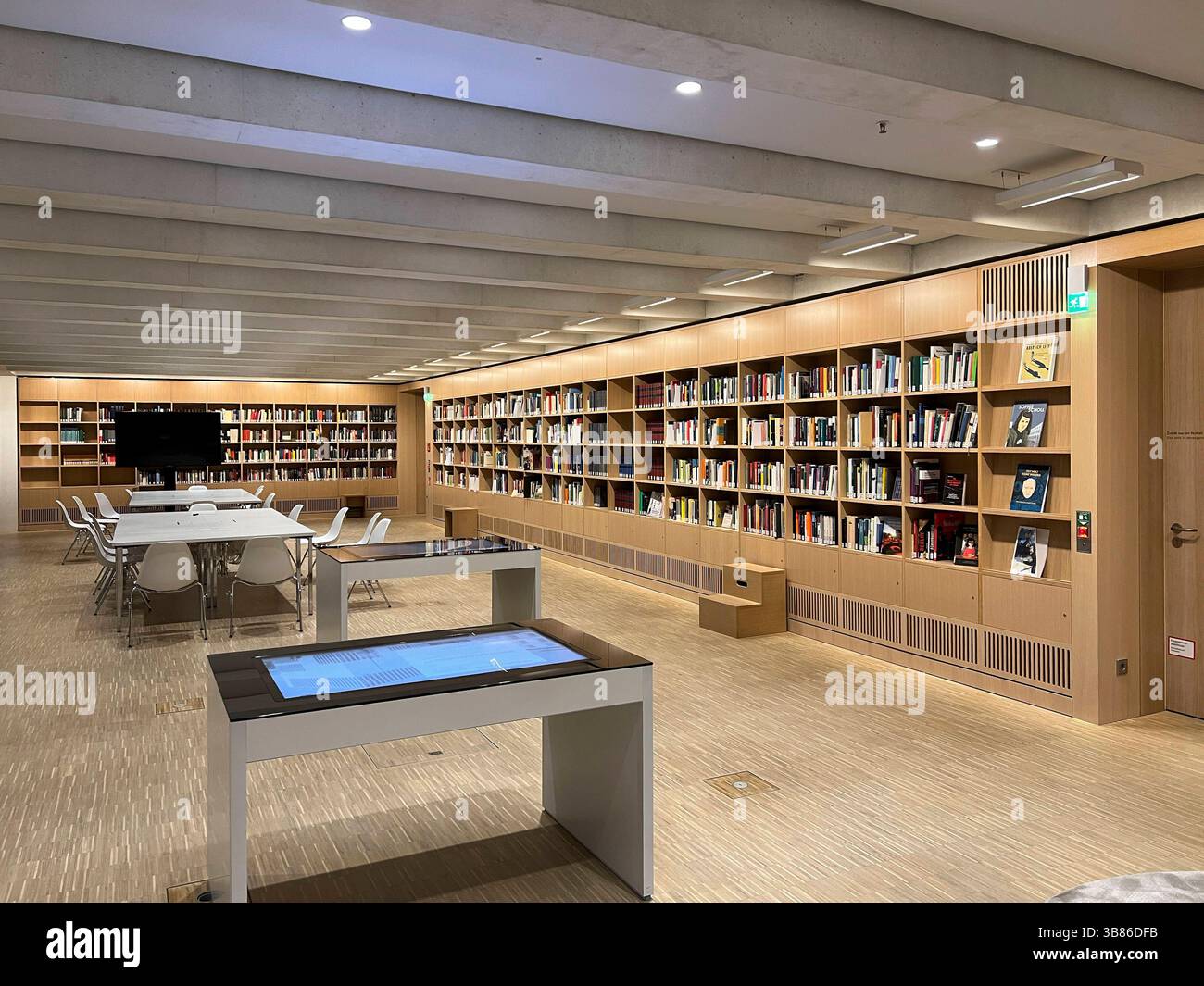 NS Dokumentationszentrum München neue Bibliothek im NS ...