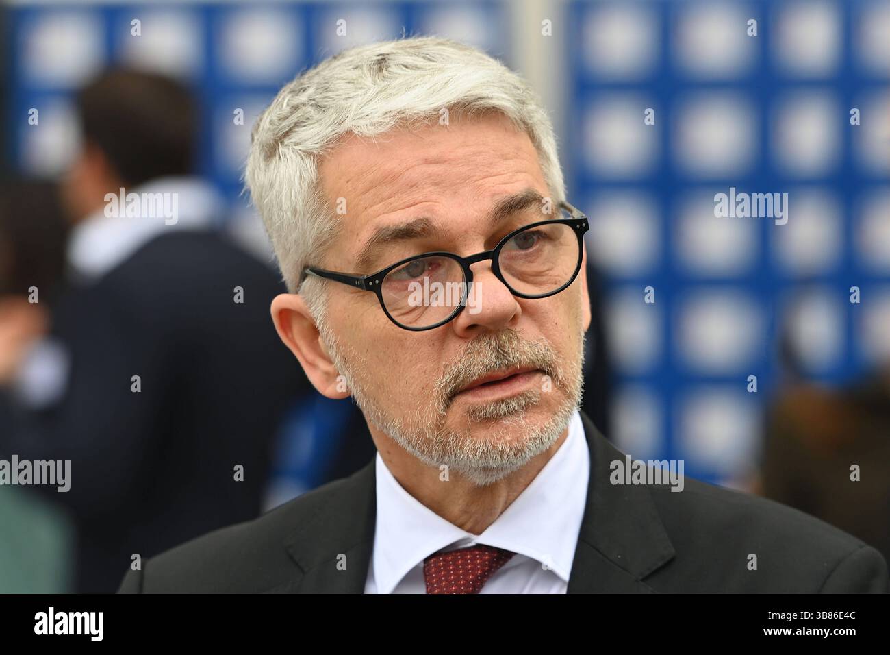 Prof.Dr. Carlo MASALA Professor fuer Internationale Politik an der ...