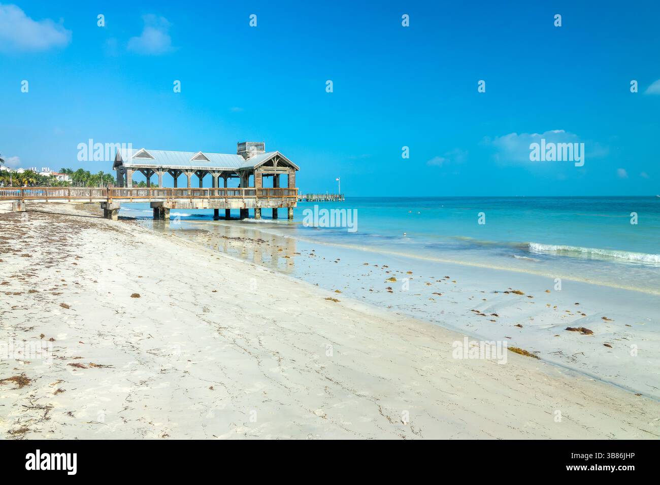 Pier beach scene key west hi-res stock photography and images - Alamy