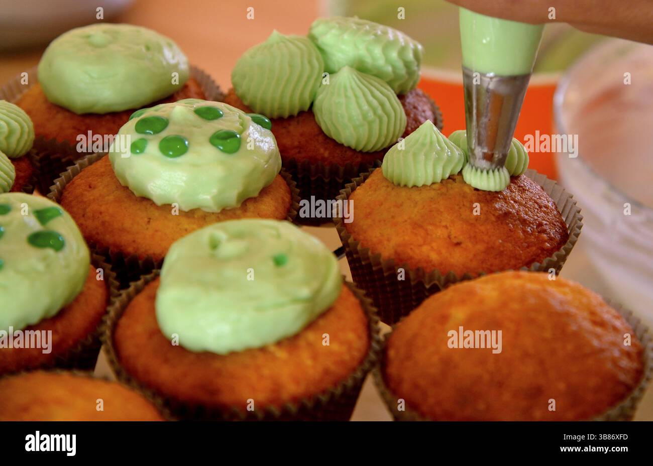 Capecakes hi-res stock photography and images - Alamy