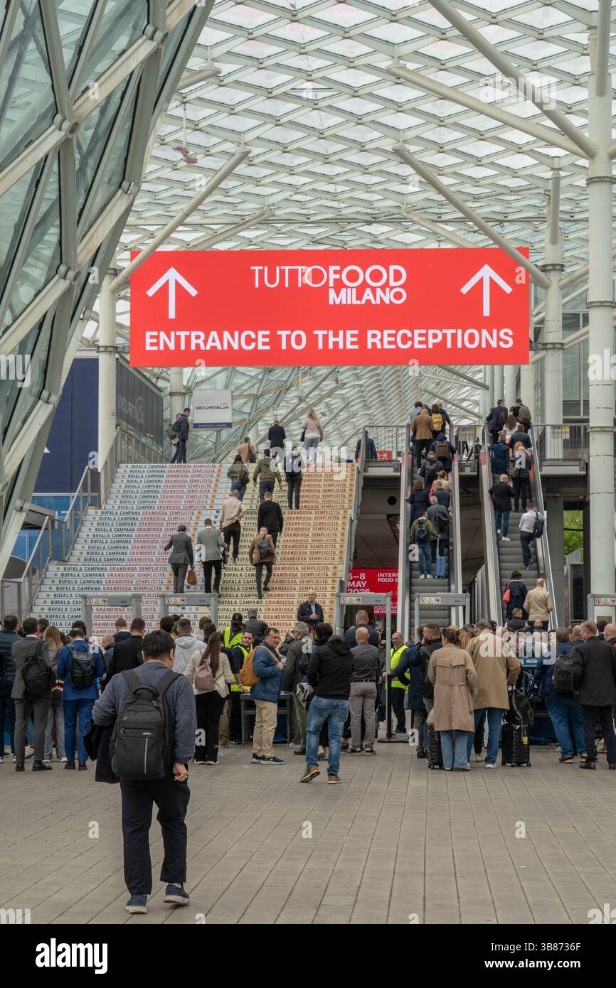 Rho, Rho. 07th May, 2025. RHO (MILAN) - Thousands of people visiting ...