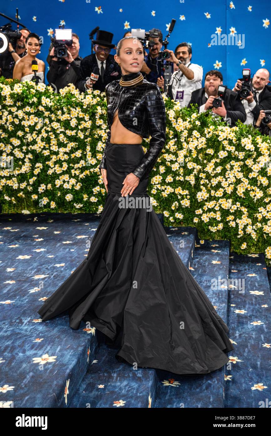 Miley cyrus 2025 hi-res stock photography and images - Alamy