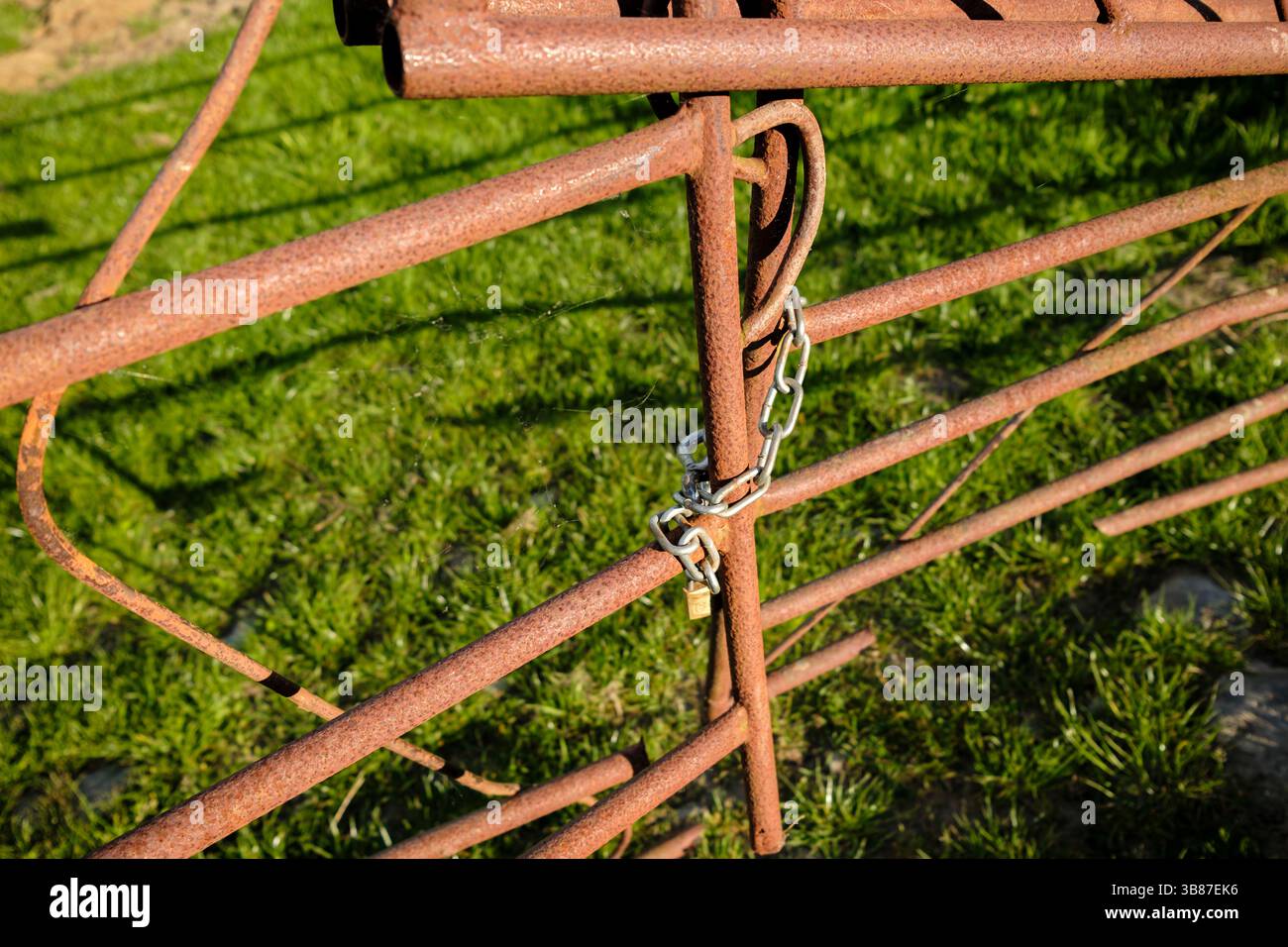 Galvanised steel gate detail hi-res stock photography and images - Alamy