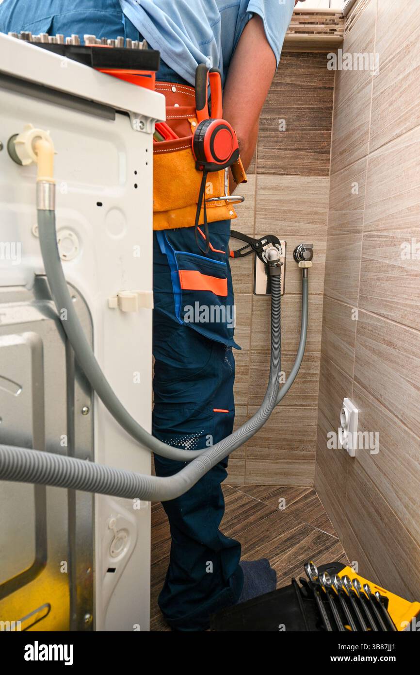 Washing machine inlet hoses hi-res stock photography and images - Alamy