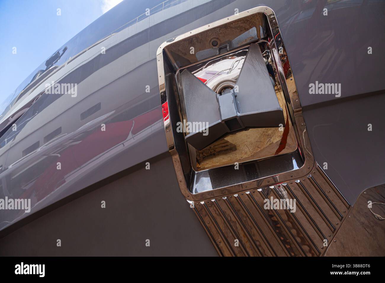 The nose body of the luxury yacht with anchor fixed on it Stock Photo ...