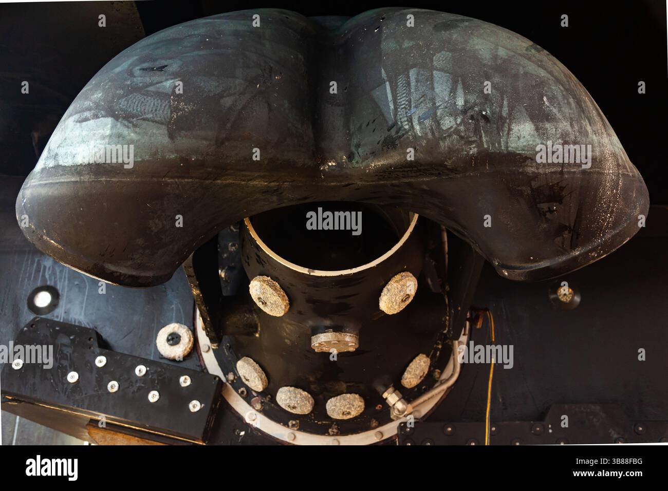 Water jet engine yachts hi-res stock photography and images - Alamy