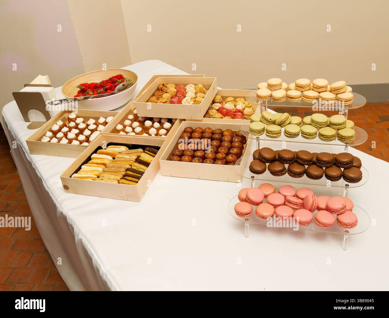 Sophisticated table assorted sweets hi-res stock photography and images - Alamy